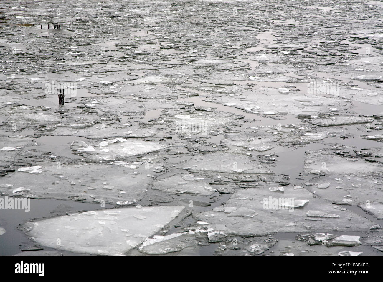 Frozen ice block hi-res stock photography and images - Alamy