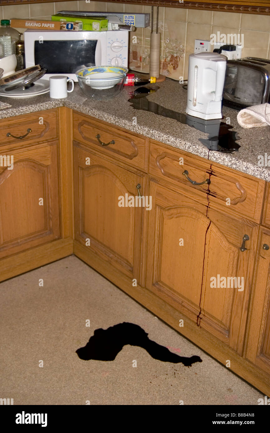 Spillage and cleaning hi-res stock photography and images - Alamy