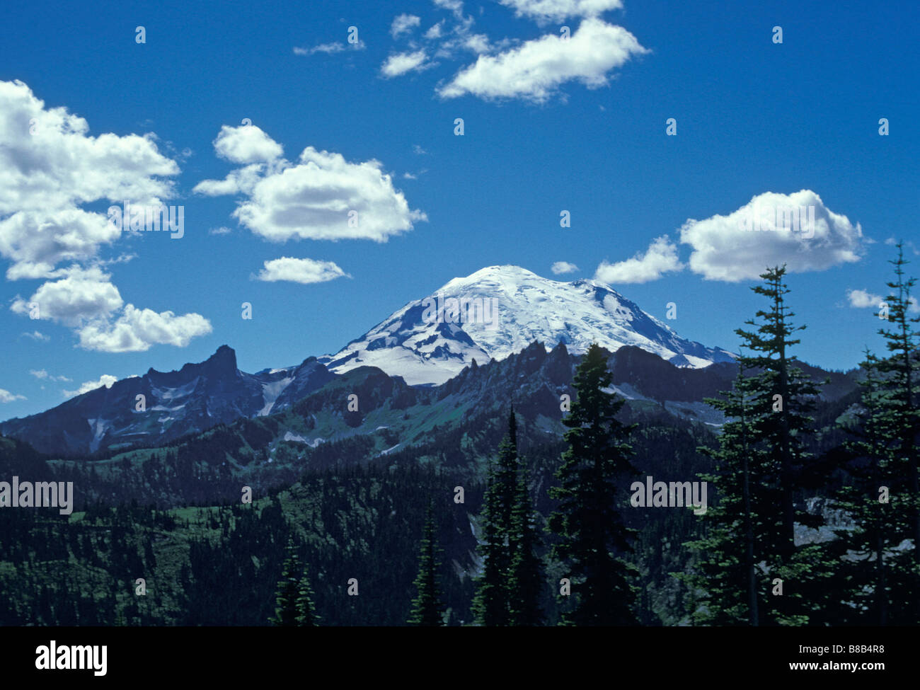 Chinook pass hi-res stock photography and images - Alamy