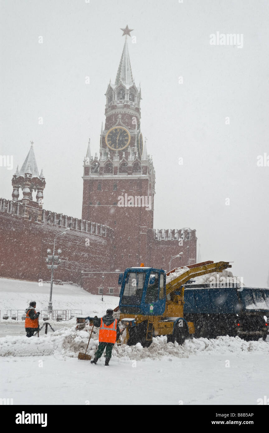 Snowfall moscow hi-res stock photography and images - Alamy