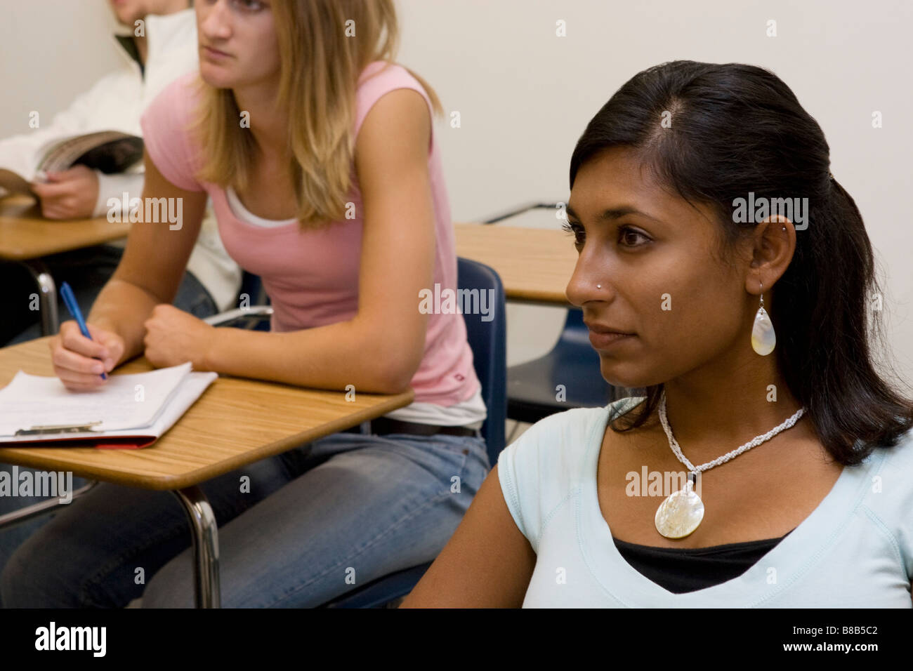 College students in class Stock Photo - Alamy