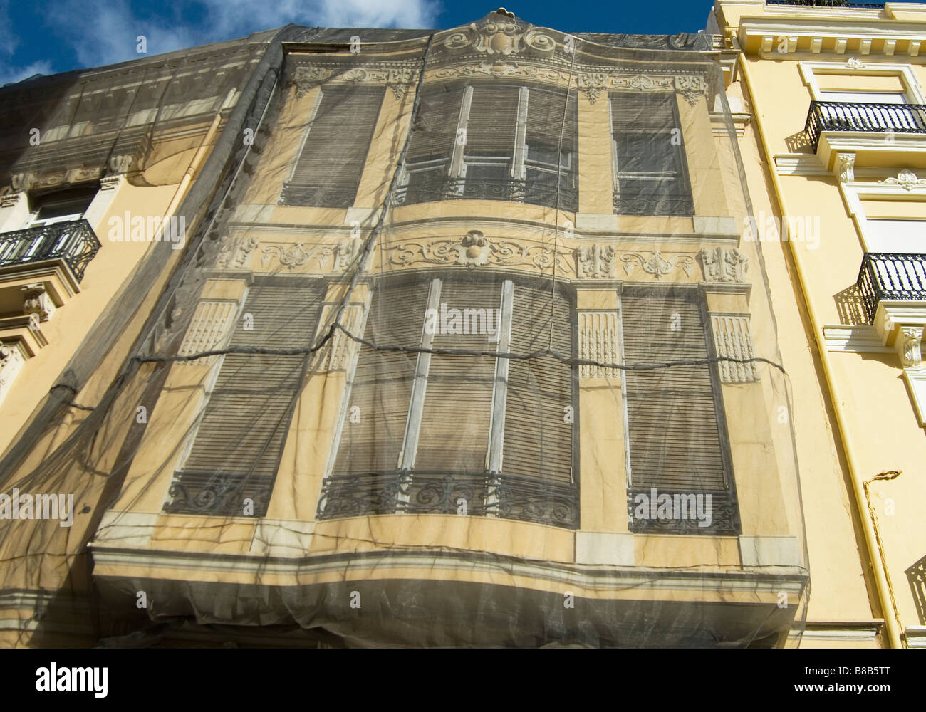 Safety netting hi-res stock photography and images - Alamy