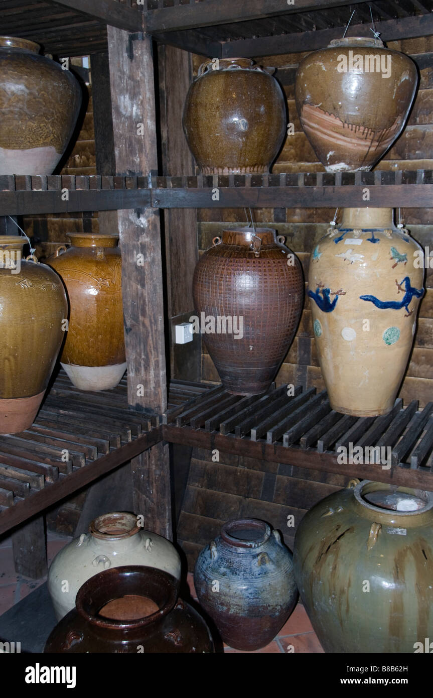 Crockery hi-res stock photography and images - Alamy