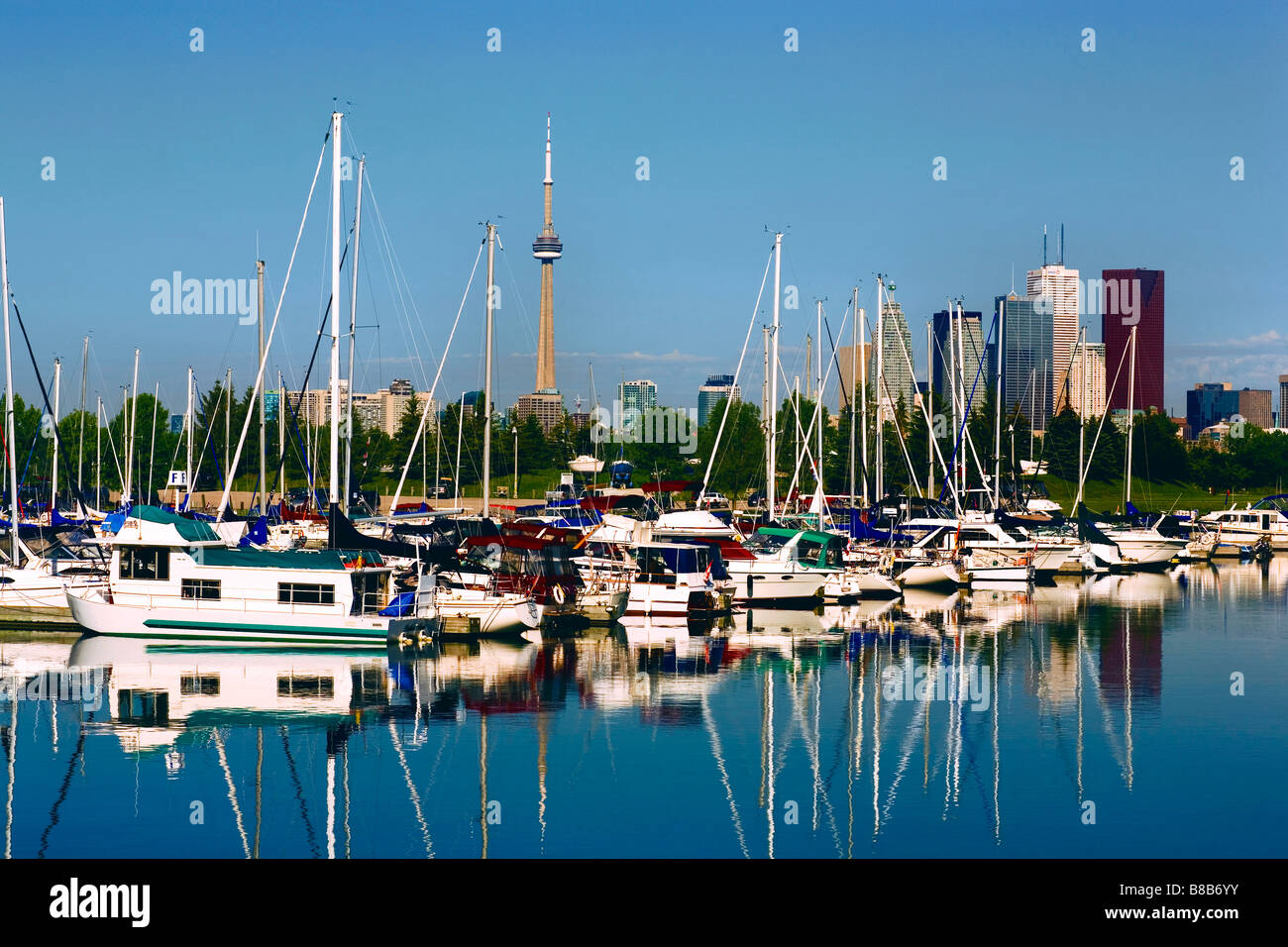 Great lakes harbour hi-res stock photography and images - Alamy