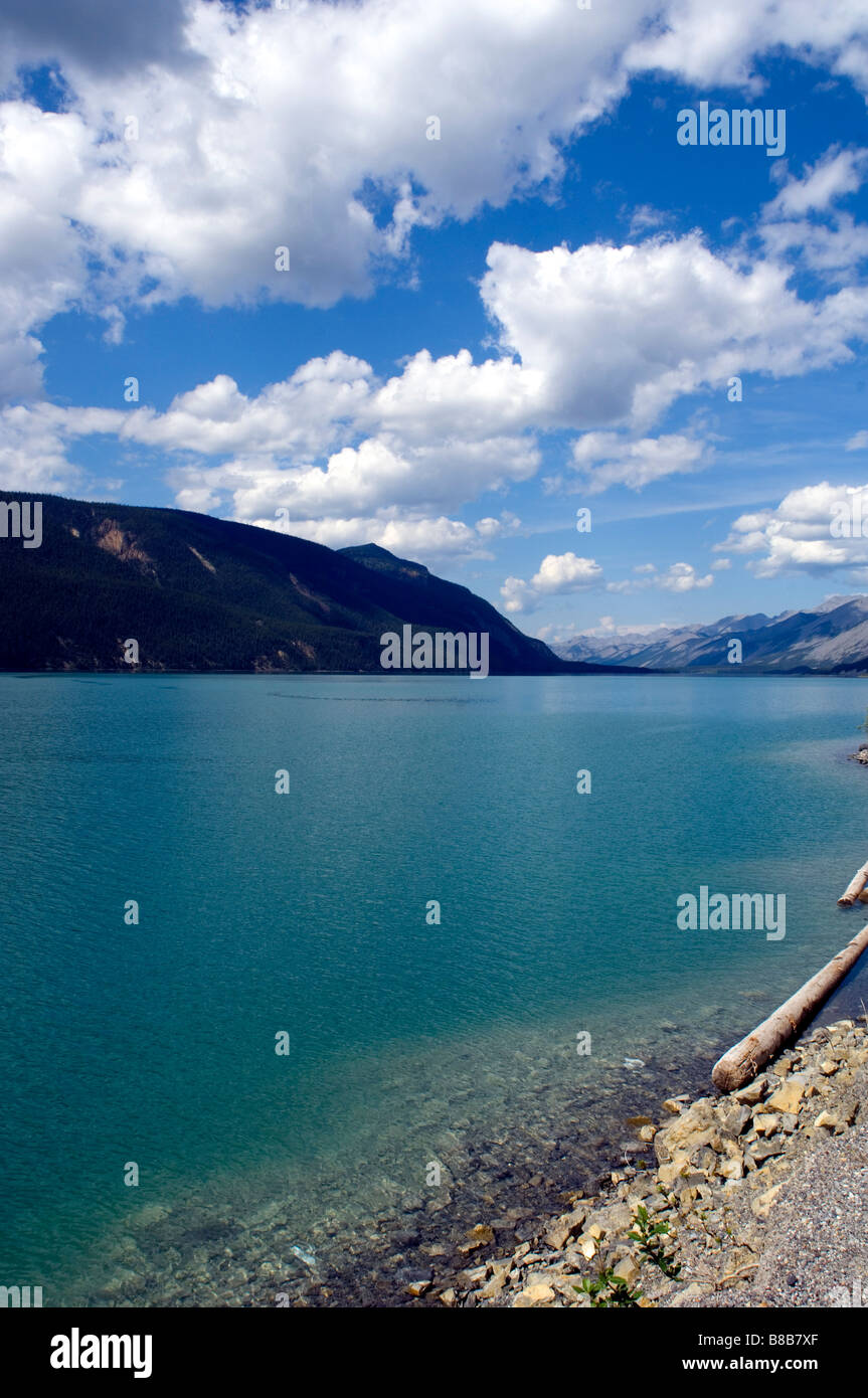 Muncho lake, Muncho Lake Provincial Park, BC Stock Photo - Alamy