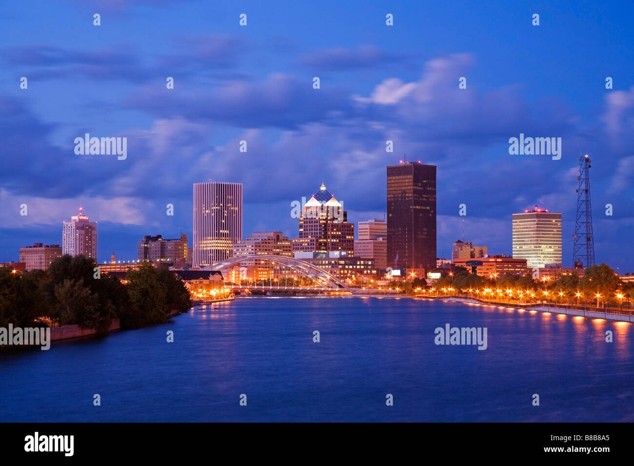 Rochester and new york and skyline hi-res stock photography and images ...