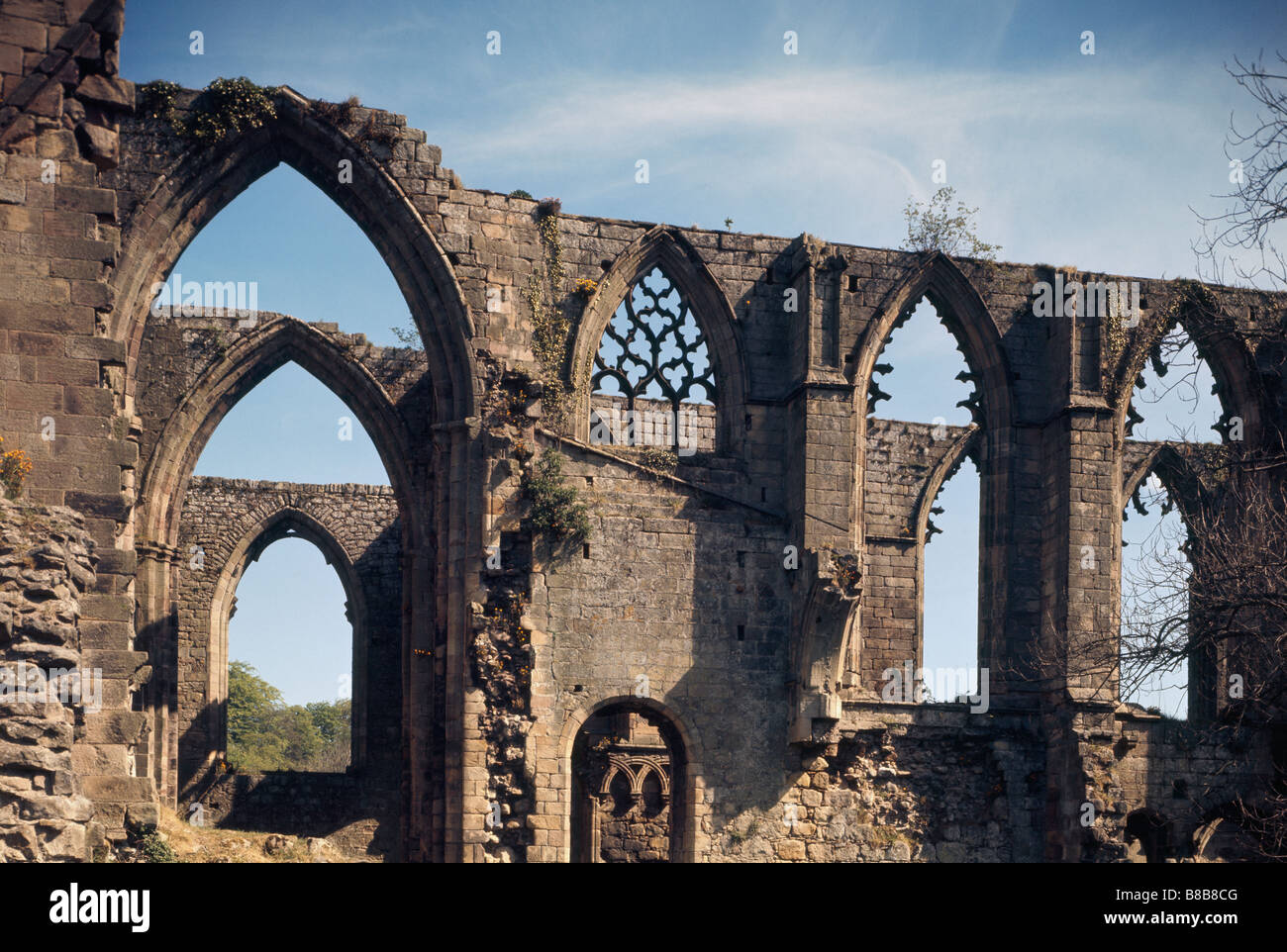 Yorkshire ruins hi-res stock photography and images - Alamy