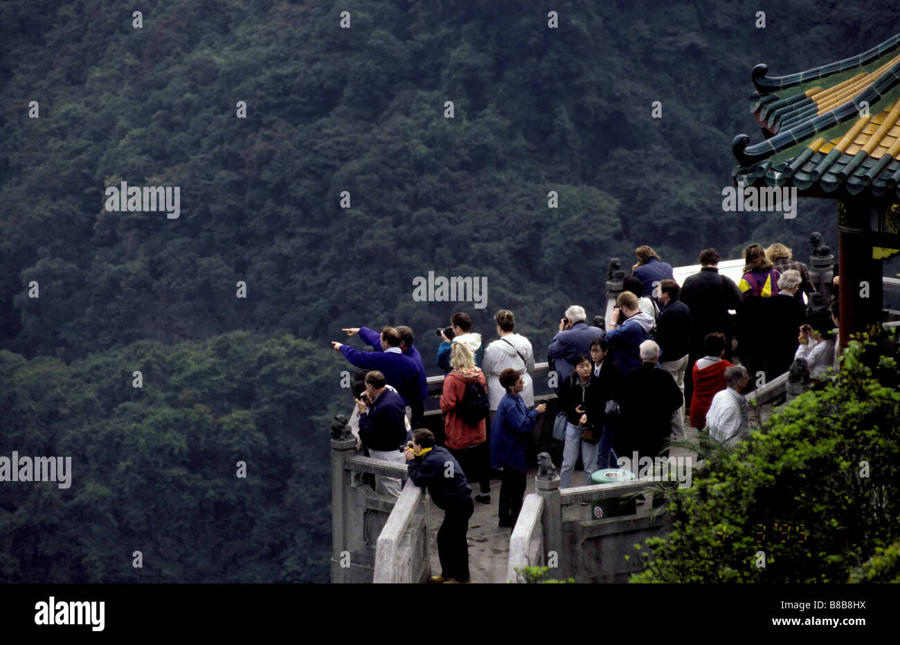 Victoria peak viewing platform hi-res stock photography and images - Alamy