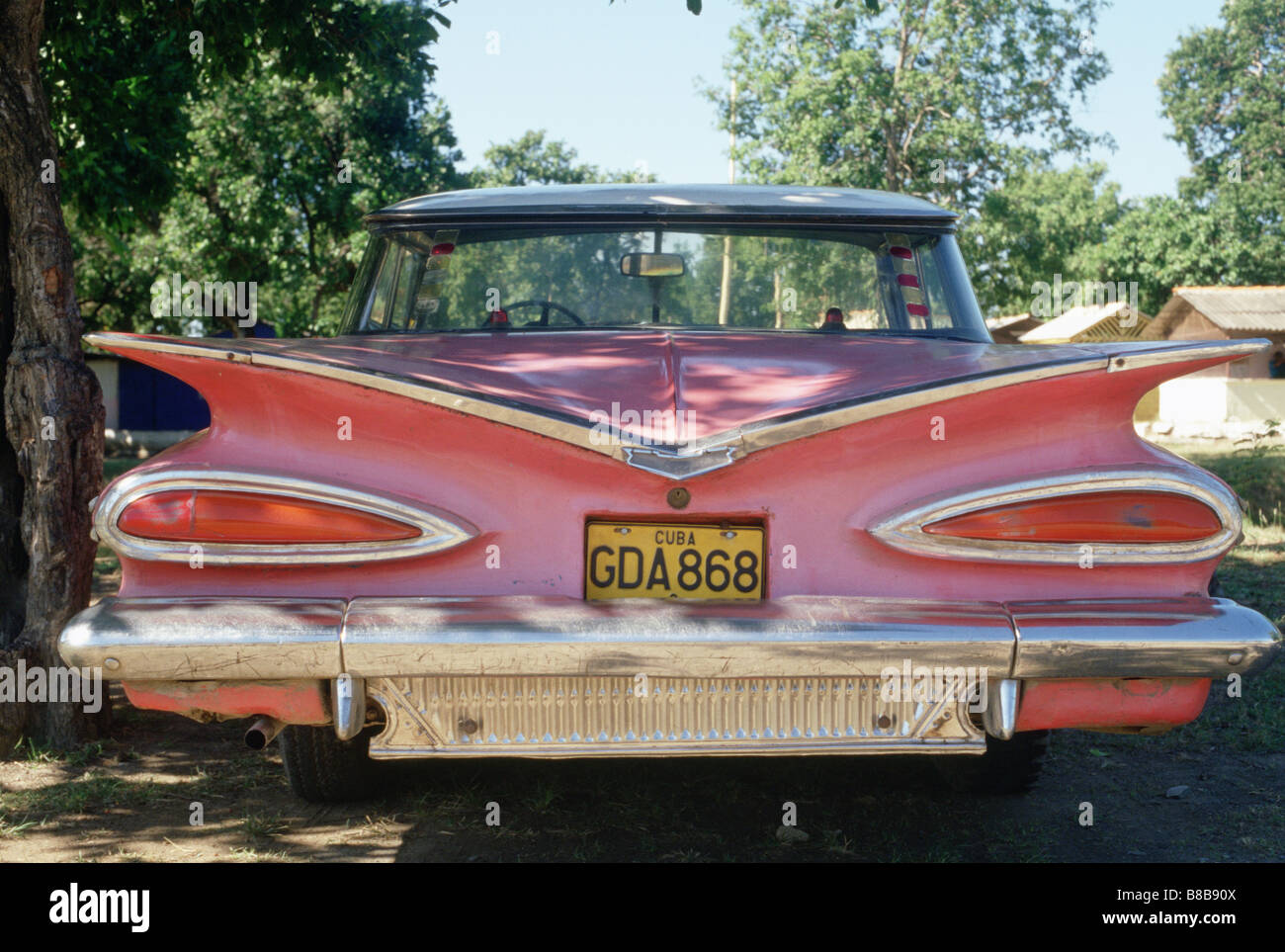 Vintage car back view hi-res stock photography and images - Alamy