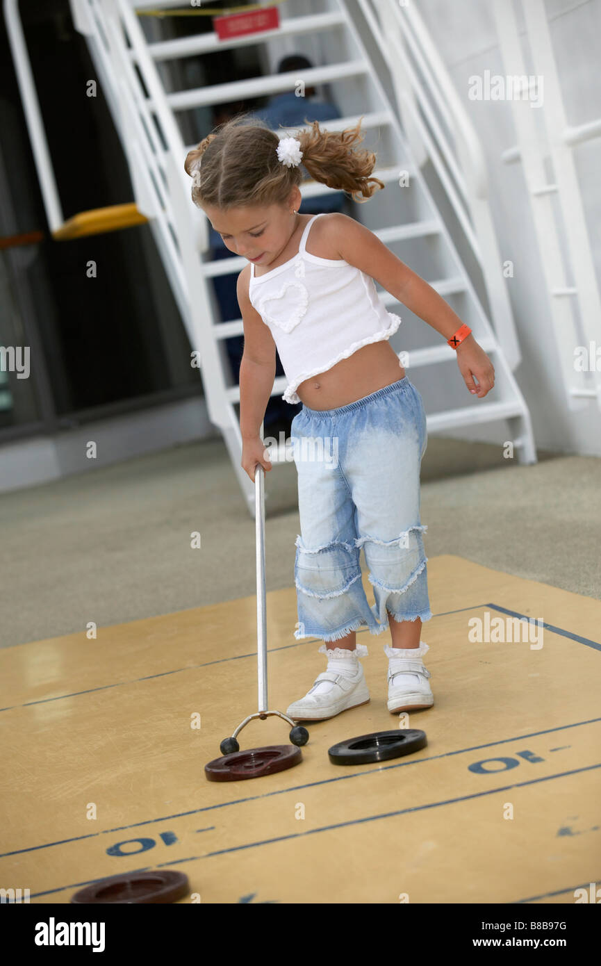 Shuffle board hi-res stock photography and images - Alamy
