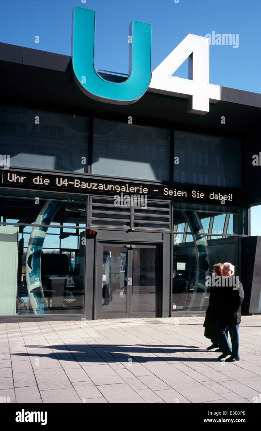 U4 hi-res stock photography and images - Alamy
