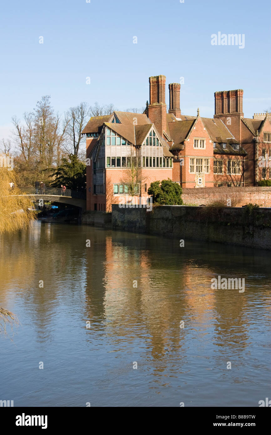 "Trinity Hall" College, viewed from "The Backs" in Cambridge, England ...