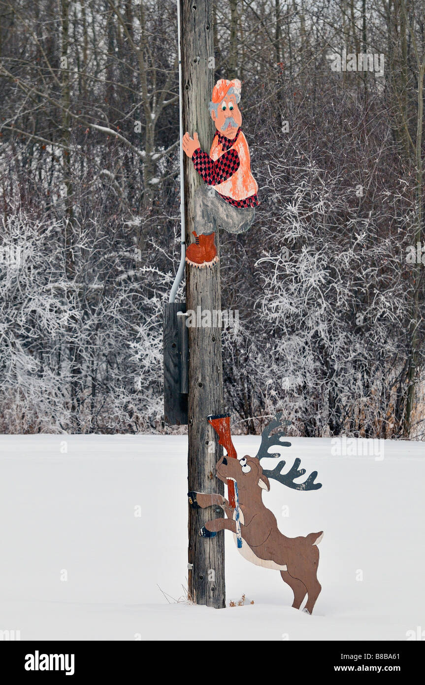 Deer hunter up a pole hi-res stock photography and images - Alamy