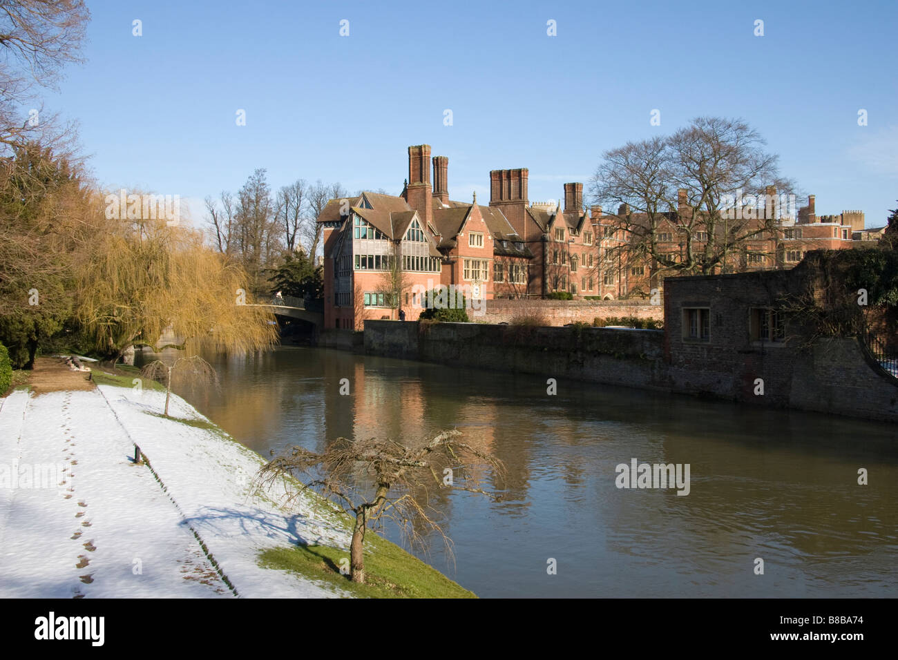 Cambridgeshire cambridge trinity college hall hi-res stock photography ...
