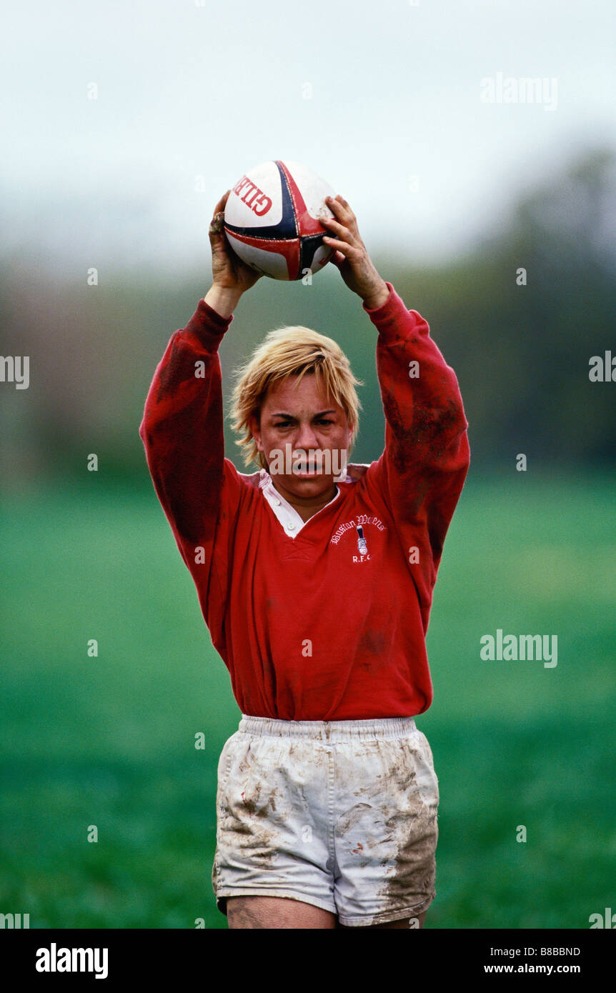 Woman rugby player Stock Photo - Alamy