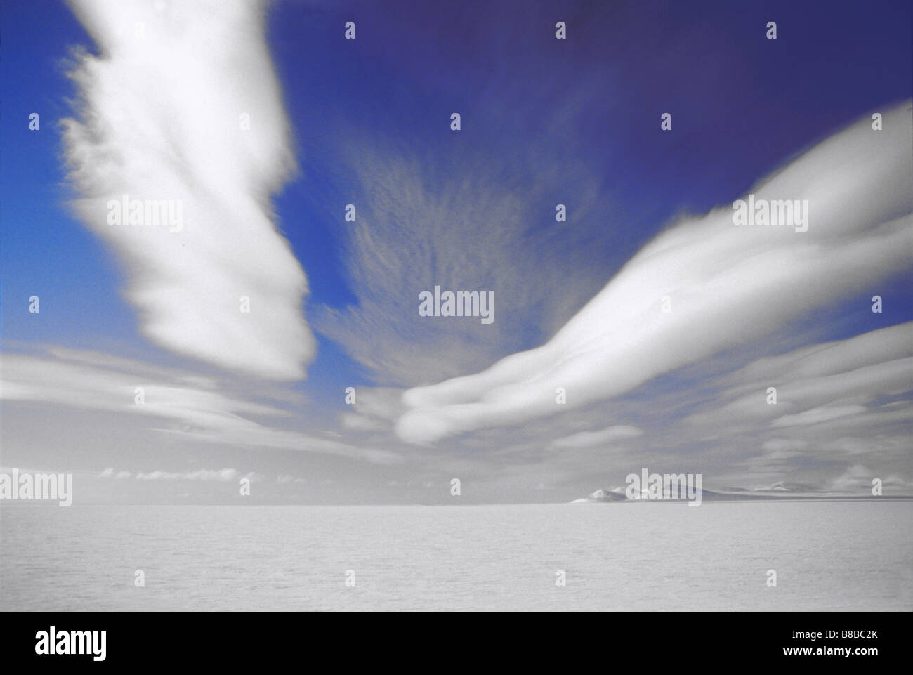 Jerry Kobalenko; Western Axel Nunavut, Snow, Sky Clouds Stock Photo - Alamy