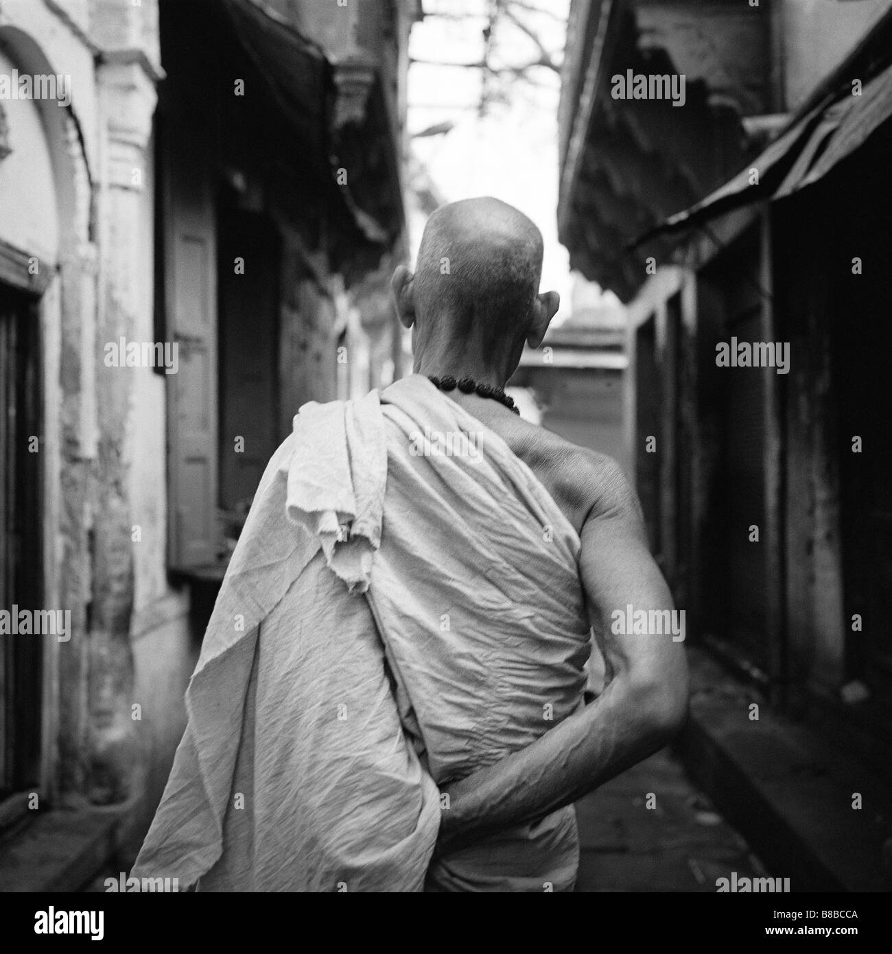 Man Robes, Varanasi (aka Benares), Uttar Pradesh, India Stock Photo - Alamy