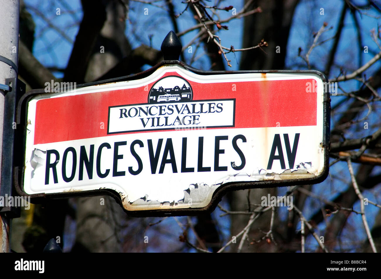 Roncesvalles village hi-res stock photography and images - Alamy