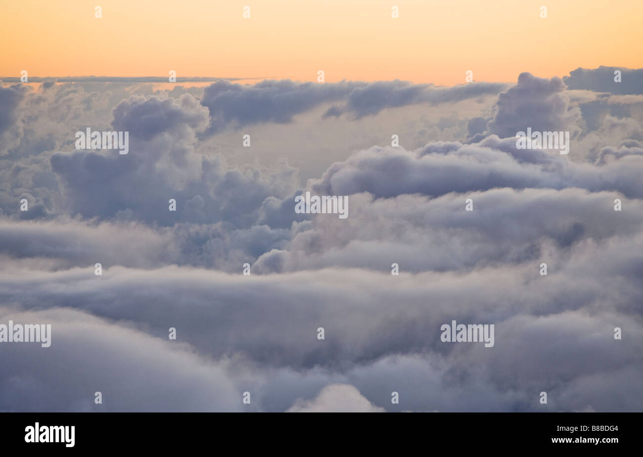 Above the cloud layer hi-res stock photography and images - Alamy