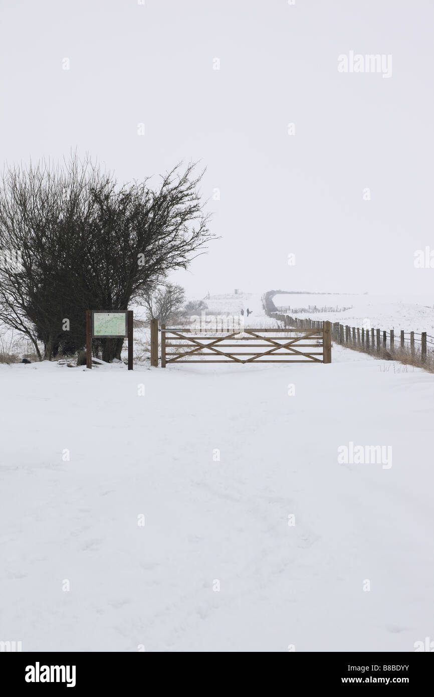 The Ridgeway National Trail in winter after a fall of snow, Near ...
