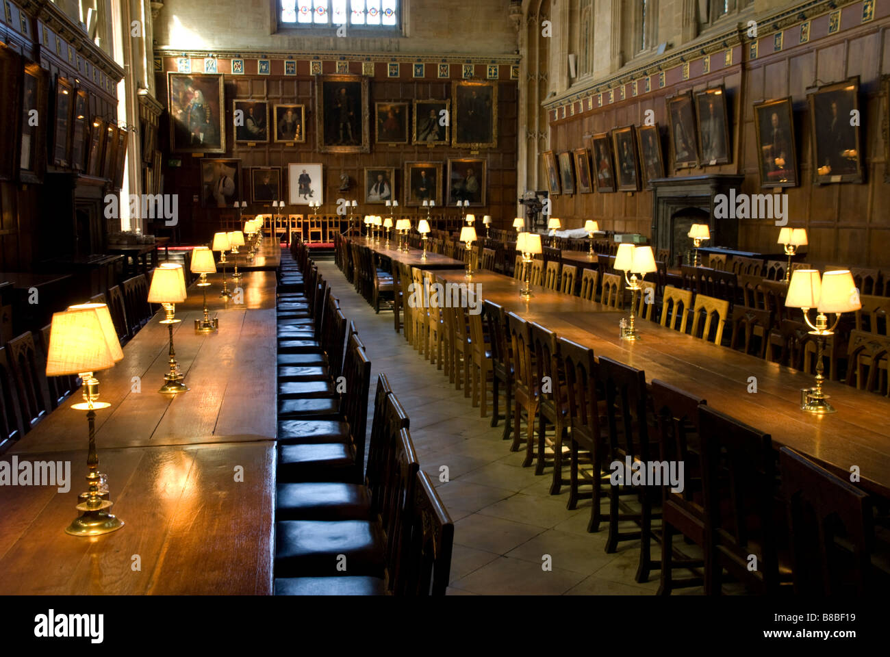 Oxford university library interior hi-res stock photography and images ...