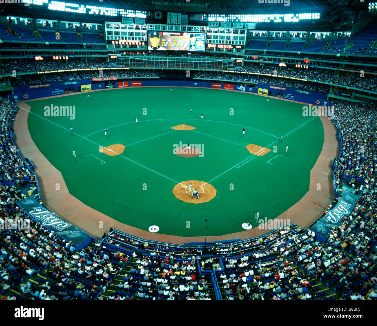Rogers stadium toronto crowd hi-res stock photography and images - Alamy