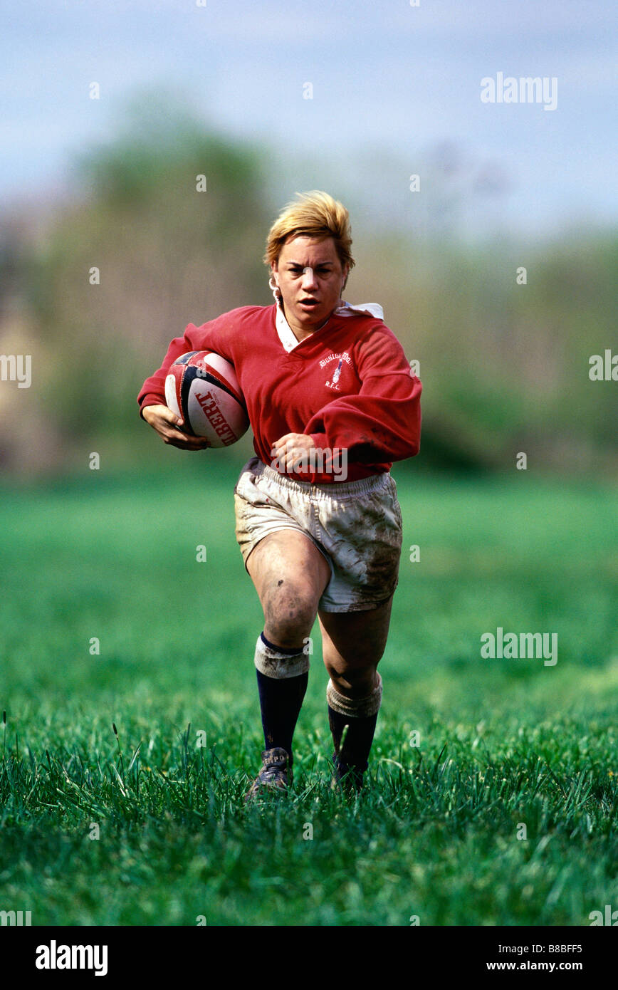 Woman rugby player Stock Photo - Alamy