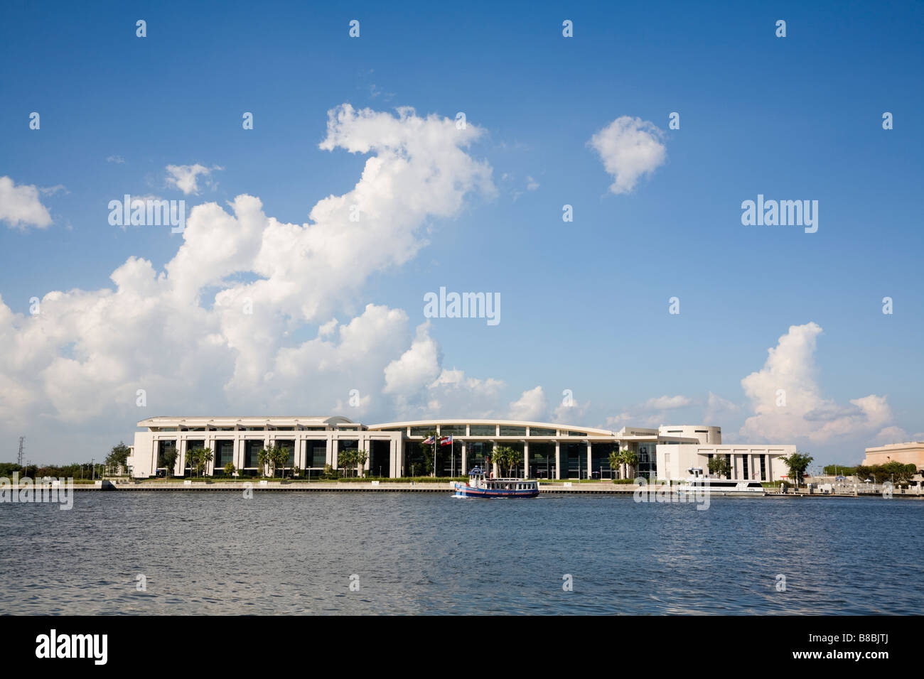 Savannah International Trade and Convention Center on the banks of the ...