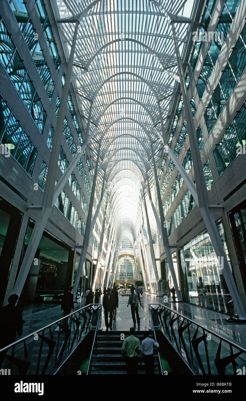 Bce place santiago calatrava toronto hi-res stock photography and ...