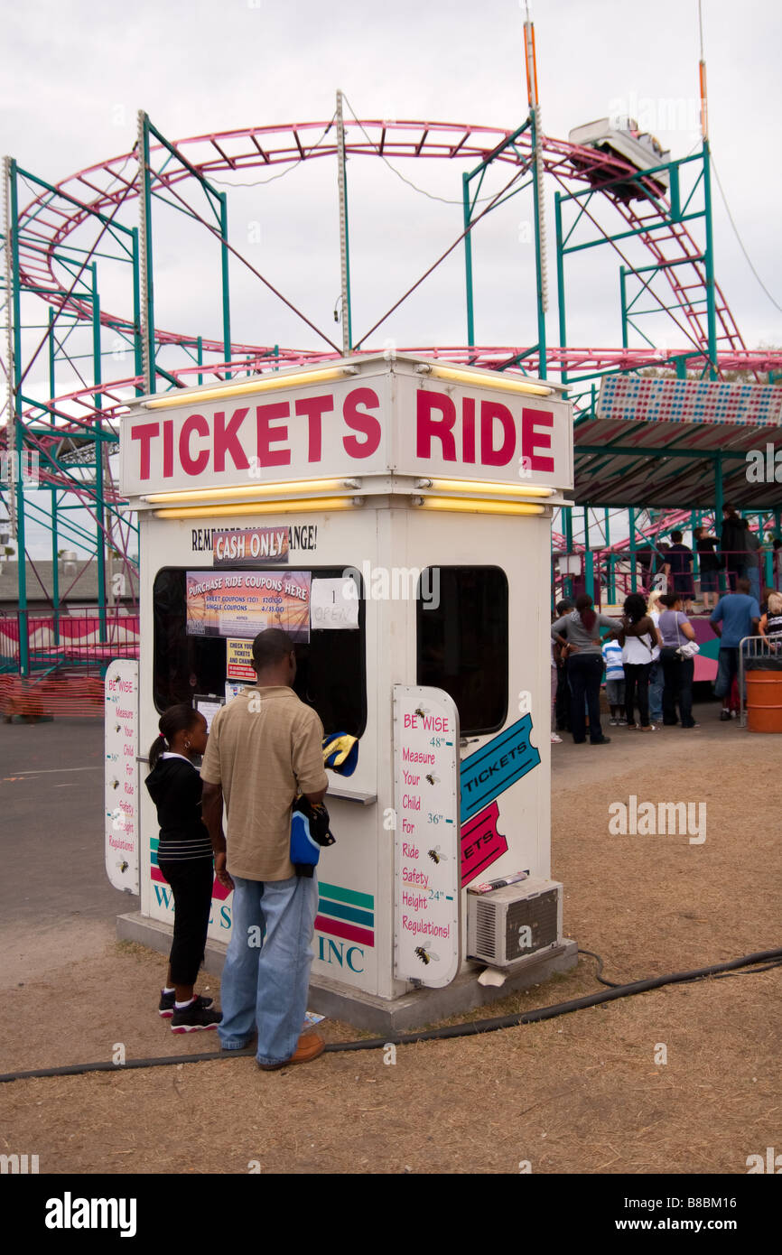 Bozo the clown hi-res stock photography and images - Alamy