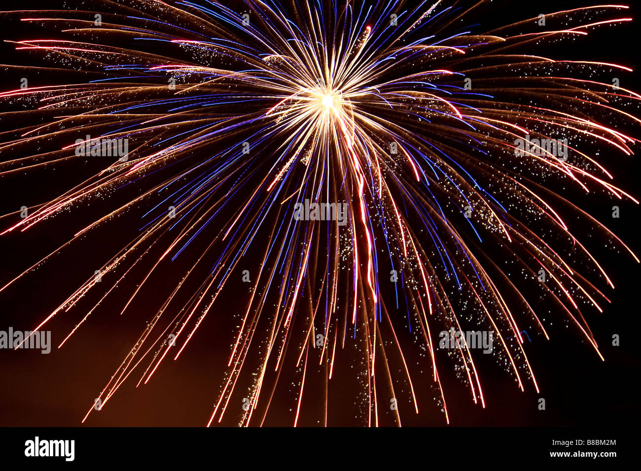 Shell burst hi-res stock photography and images - Alamy