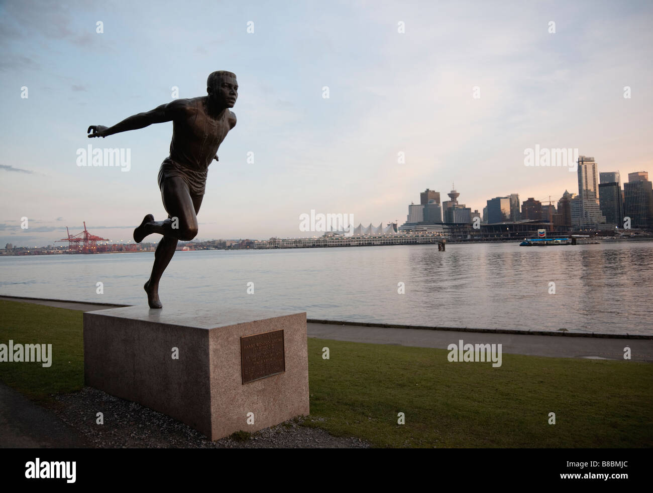 Bronze statue commemorating the Canadian track and field runner Harry ...