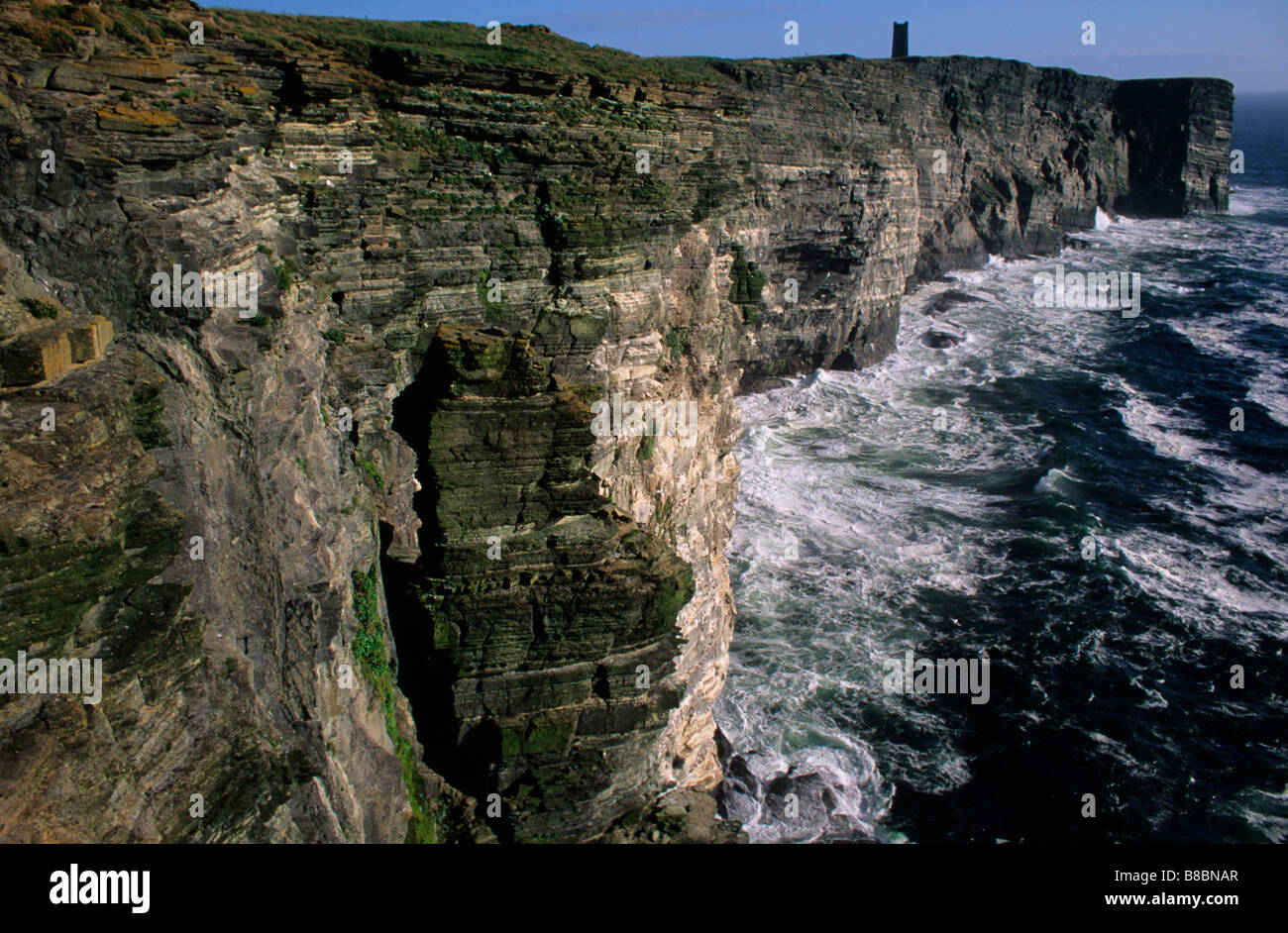 MARWICK HEAD RSPB RESERVE WITH KITCHENER S MEMORIAL Stock Photo - Alamy