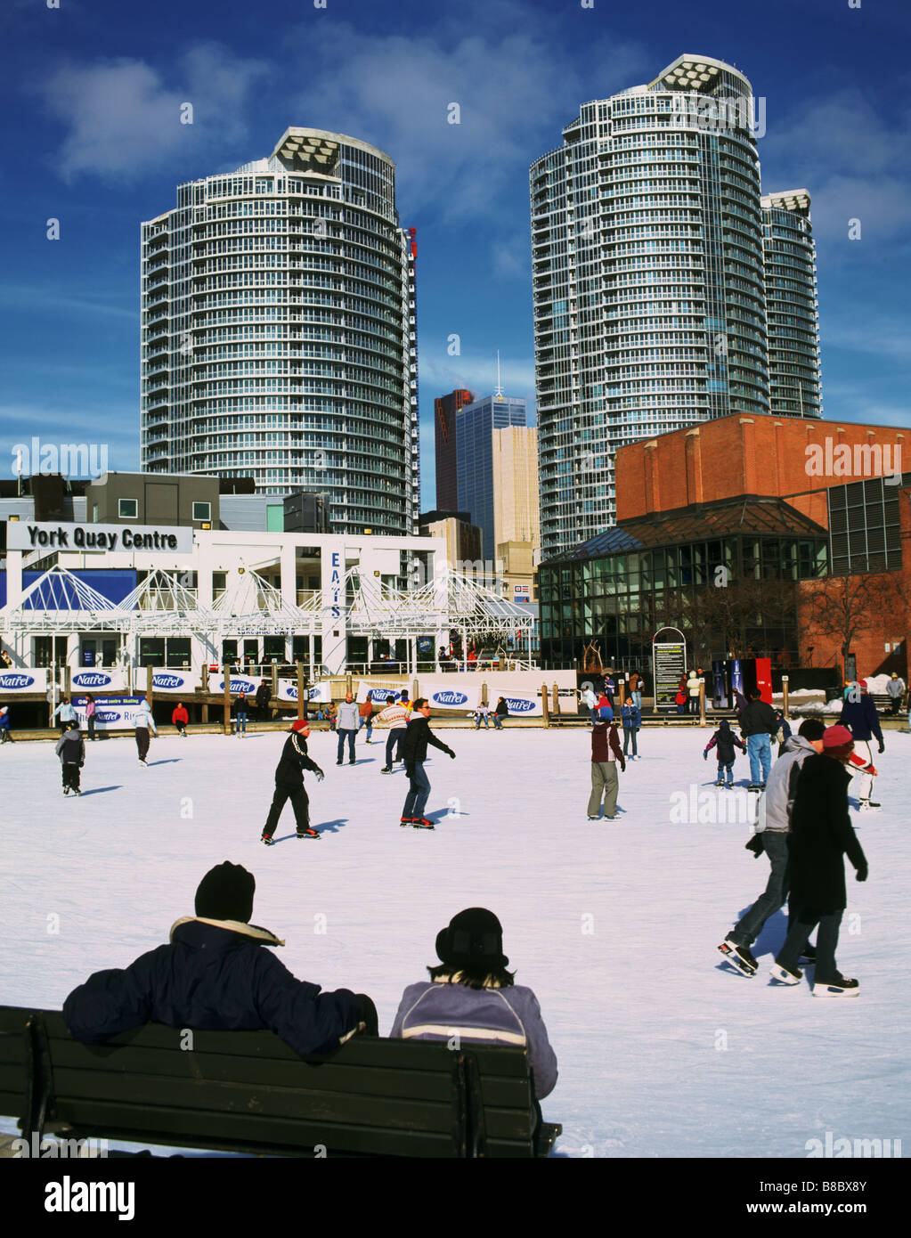 Skating at harbourfront hi-res stock photography and images - Alamy