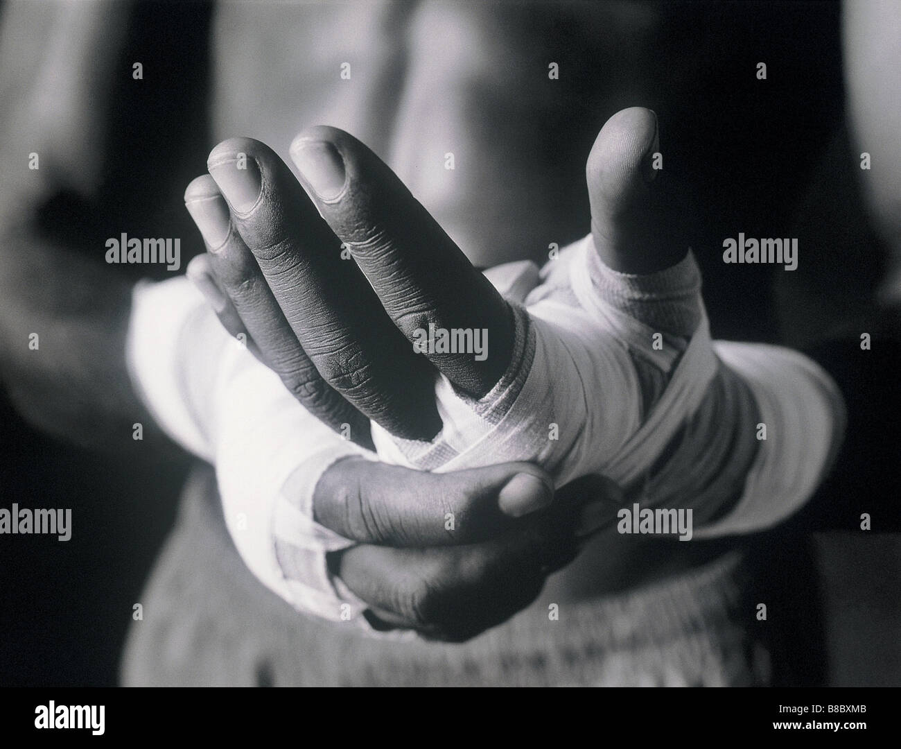 Hands taped up hi-res stock photography and images - Alamy
