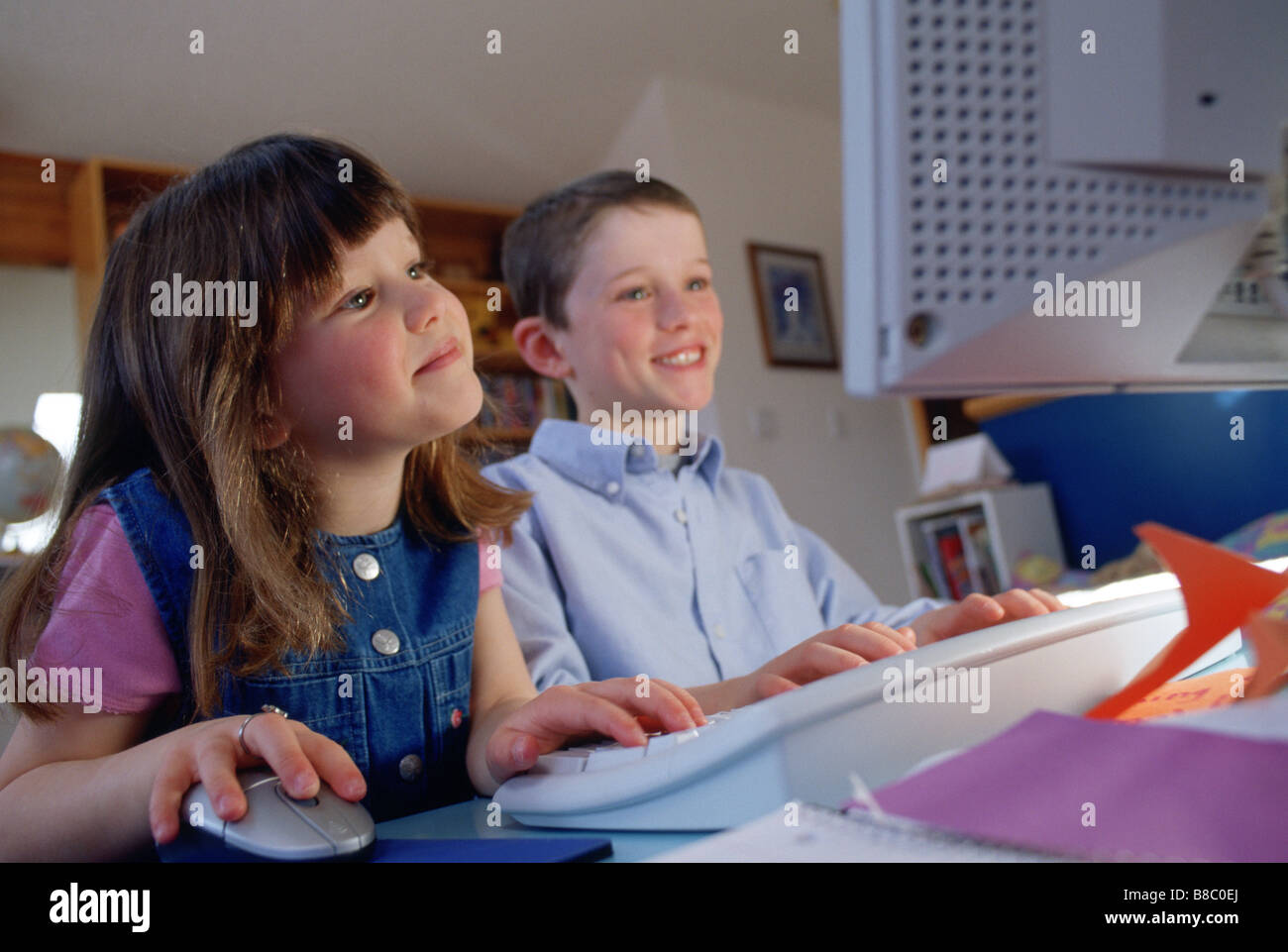 Sister brother location hi-res stock photography and images - Alamy