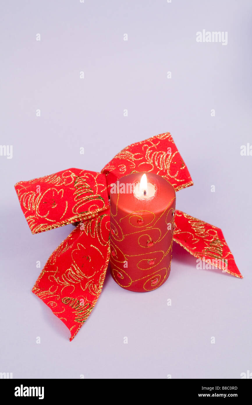 Candle bow hi-res stock photography and images - Alamy