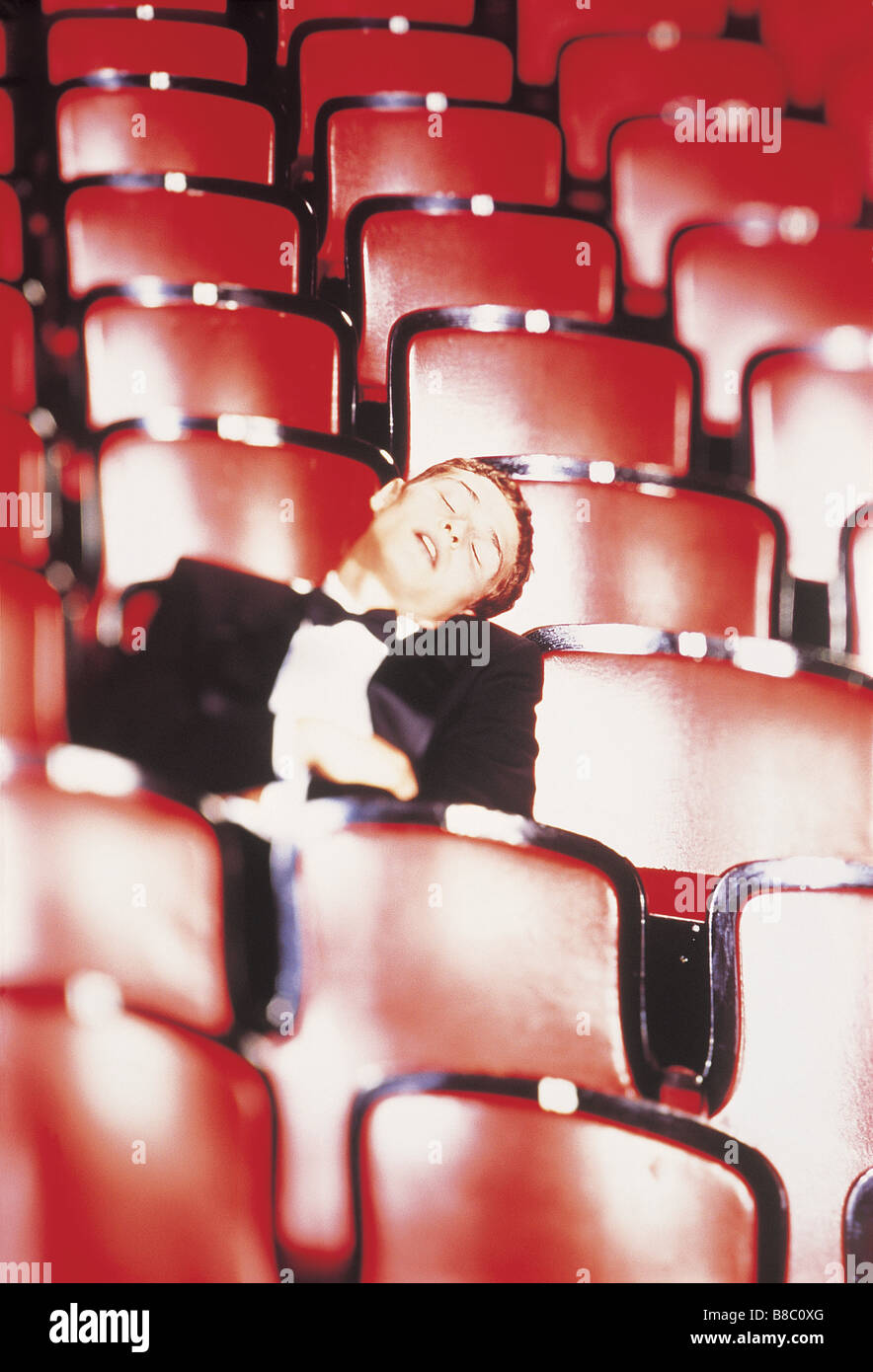 Sleeping audience theatre hi-res stock photography and images - Alamy