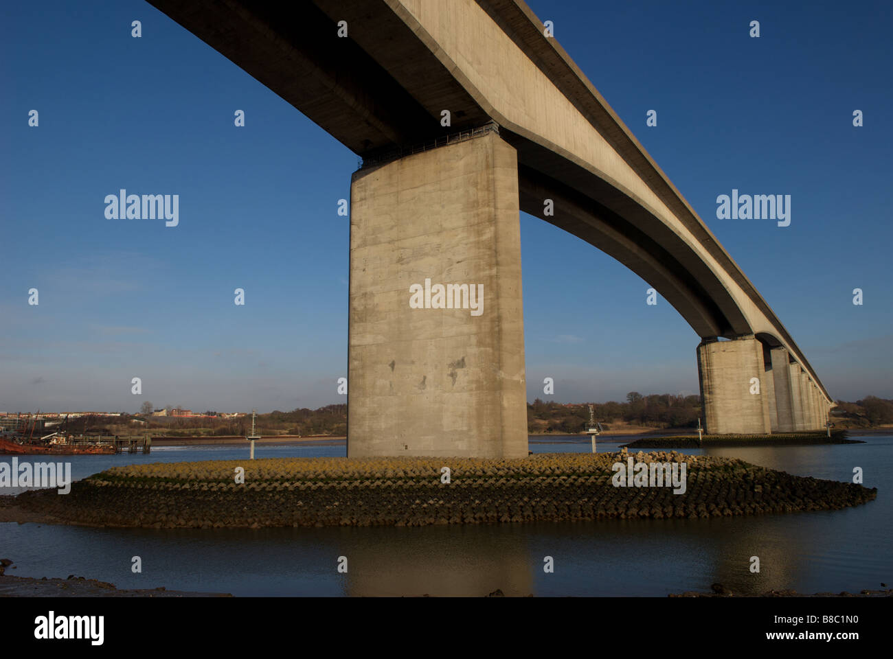 Orwell Bridge carrying the A14 truck road around the river Orwell ...