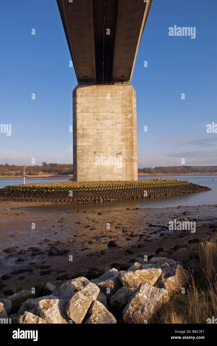 Orwell Bridge carrying the A14 truck road around the river Orwell ...