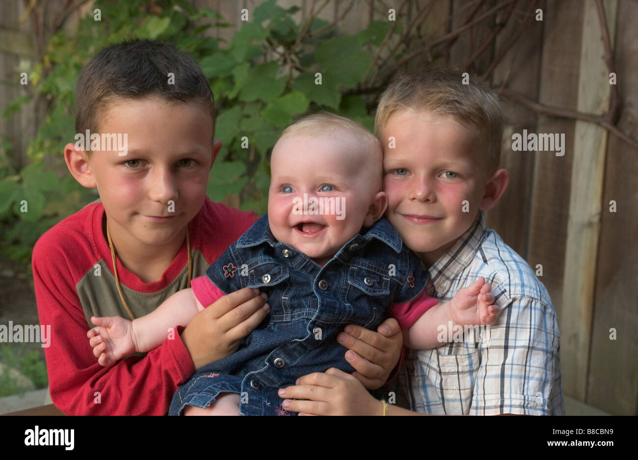 Portrait Siblings Stock Photo - Alamy