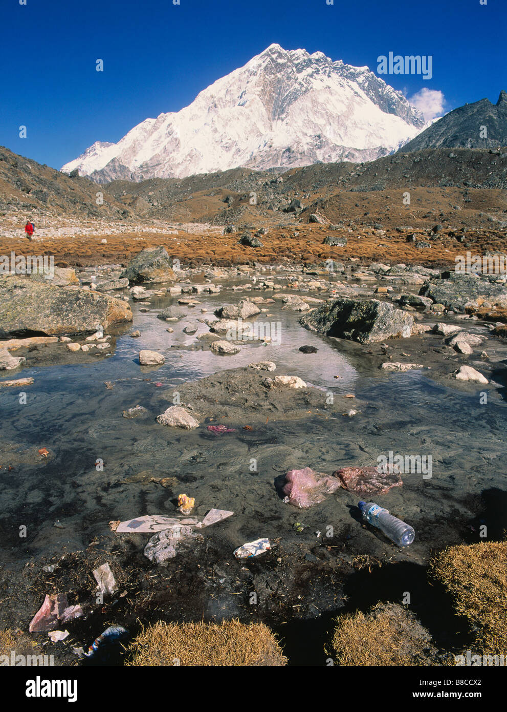Litter mountain hi-res stock photography and images - Alamy