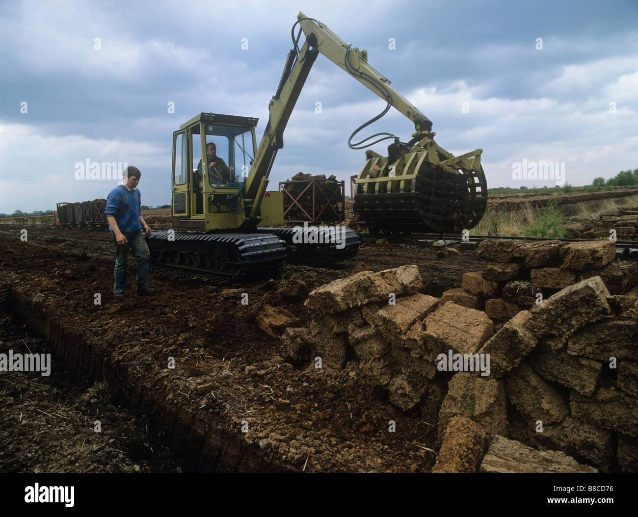 Peat extracting hi-res stock photography and images - Alamy