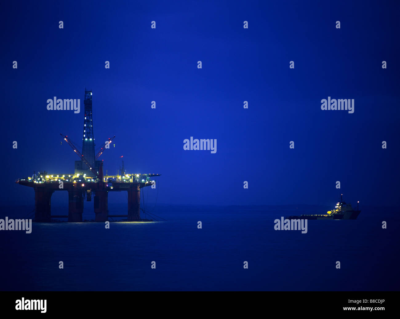 North sea drilling rigs hi-res stock photography and images - Alamy