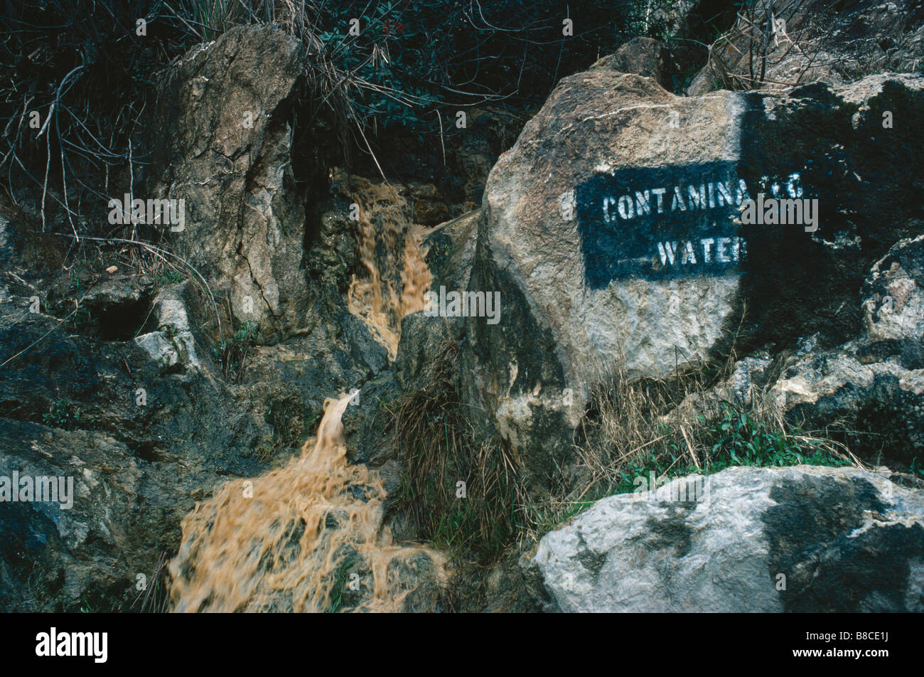 Contaminated water sign pollution hi-res stock photography and images ...