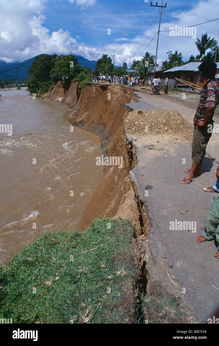 River subsided hi-res stock photography and images - Alamy
