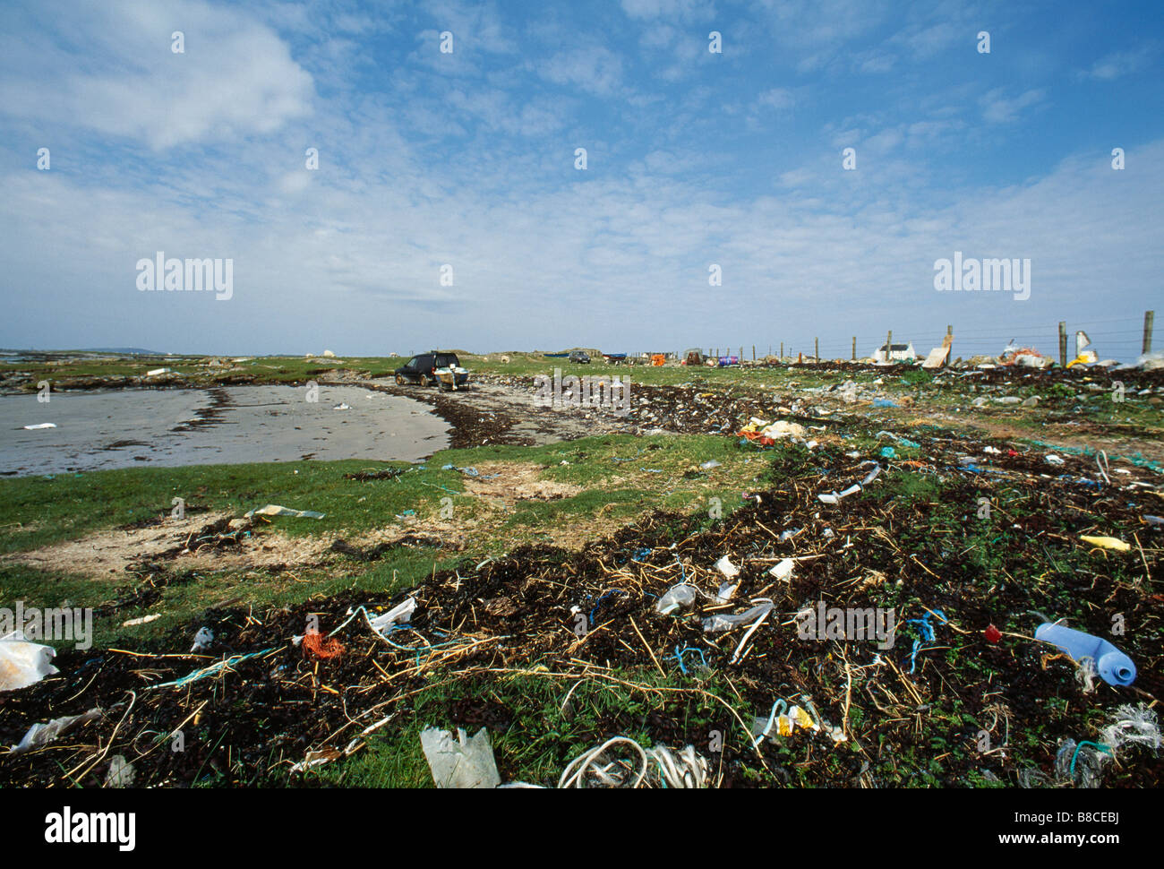 Scottish beaches rubbish hi-res stock photography and images - Alamy