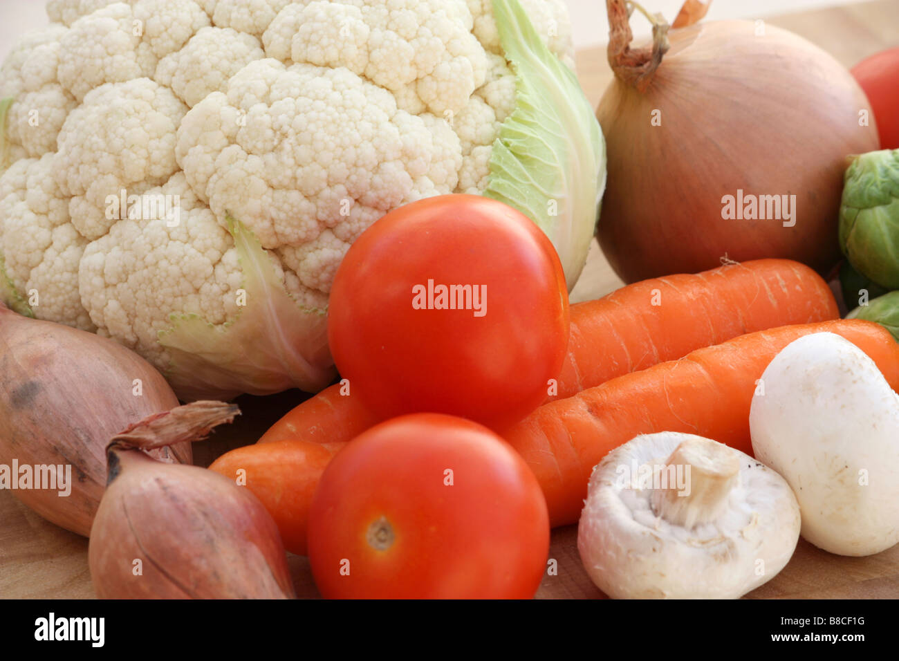 Vegetables cauliflower hi-res stock photography and images - Alamy