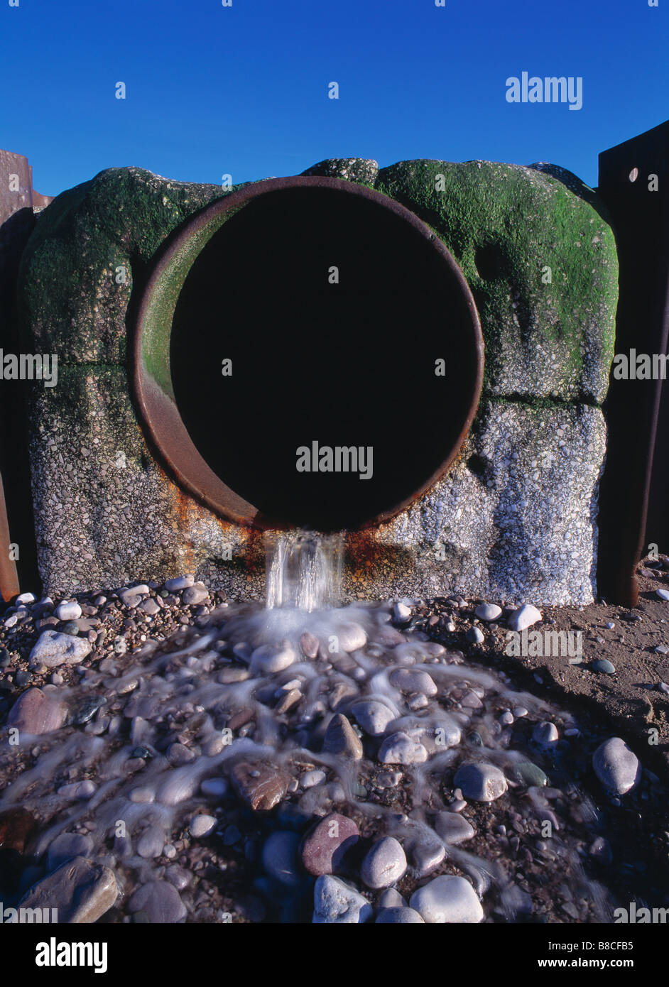 Sewage outfall hi-res stock photography and images - Alamy