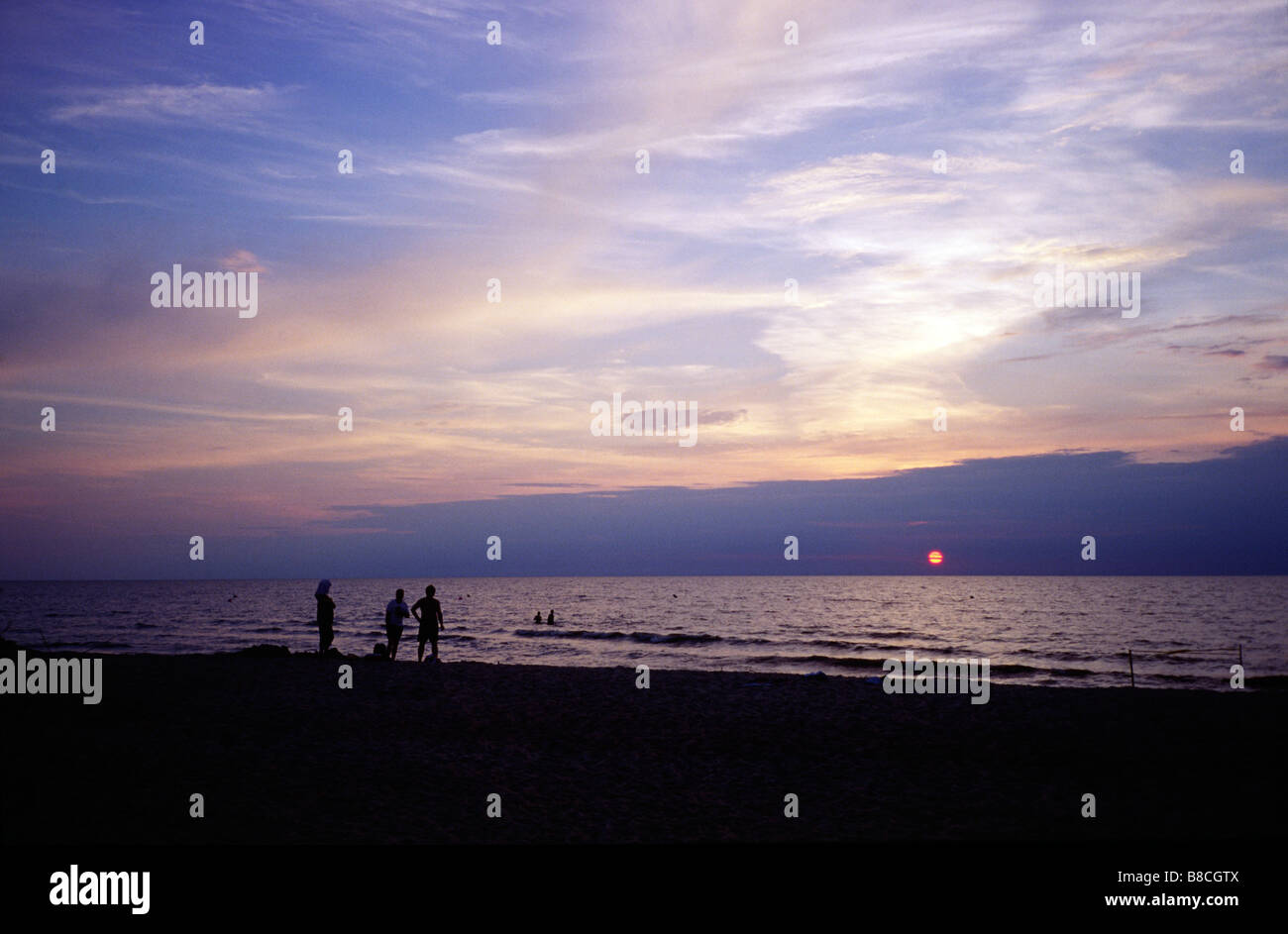 Sunset over Lake Winnipeg, East Grand Beach, Grand Beach Provincial ...
